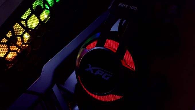مراجعة XPG EMIX H30 Gaming Headset Solox F30 Amplifier - HDR247