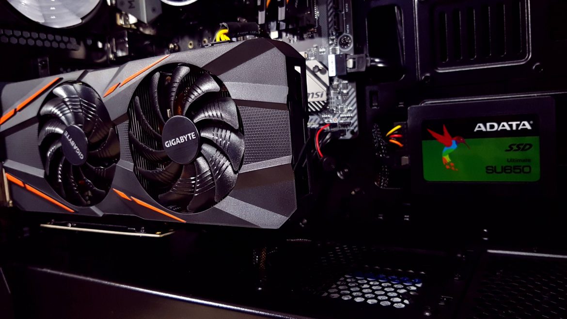 مراجعة موصل تمديد البطاقات الرسومية Gamer Storm PEC 300 - HDR247