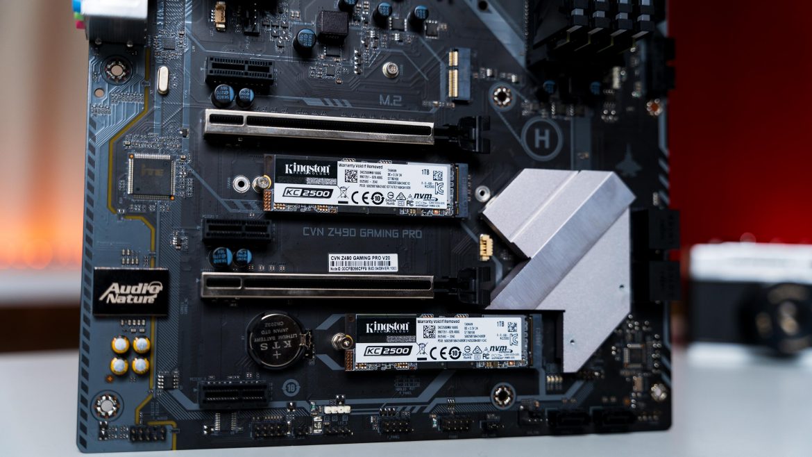 تجميعة خرافية للألعاب وصناعة المحتوي AZZA Pyramid 804 PC Build 2021 ...